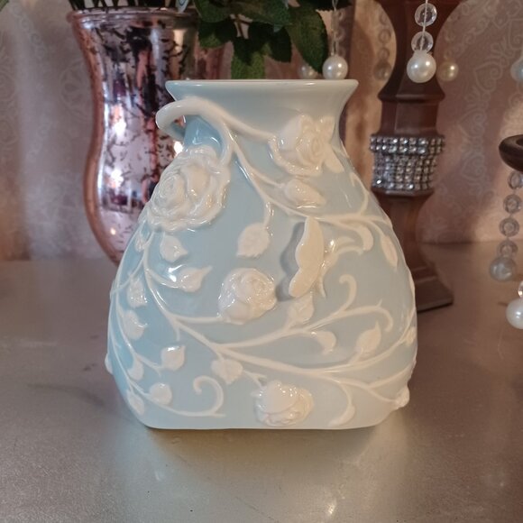Source Unknown | Accents | Glossy 3d Floral Blue And White Home Decor ...